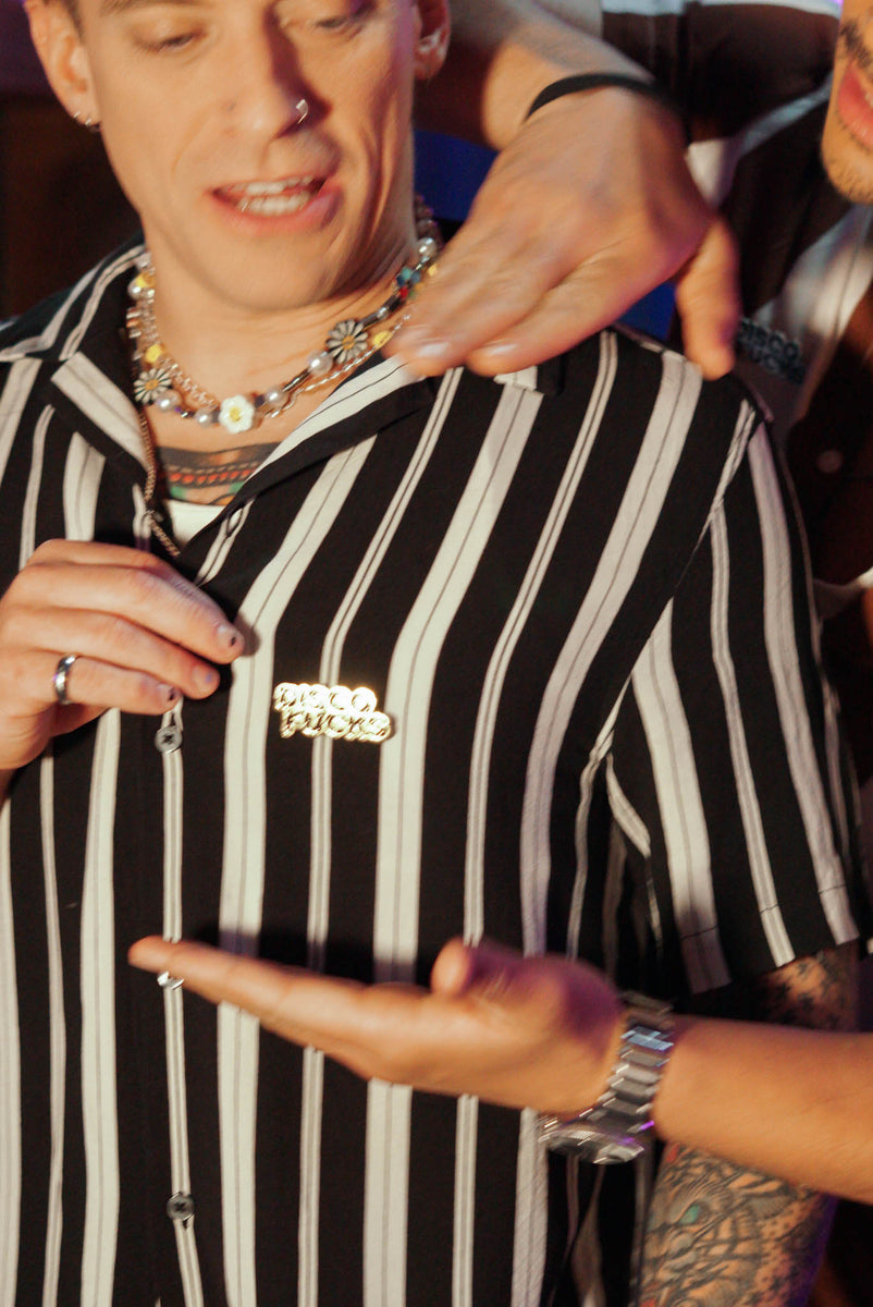 Discoshow Disco F*cks Gold Enamel Pin – Spiegelworld Store